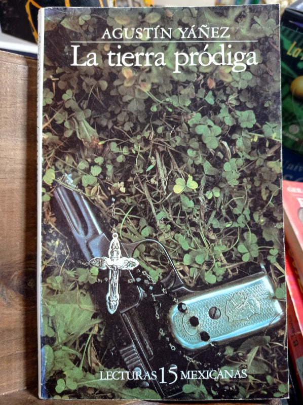 La tierra pródiga – El Árbol, librería de uso