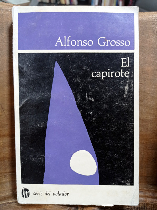 El capirote – El Árbol, librería de uso