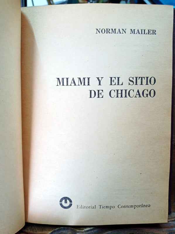 Miami y el sitio de Chicago – El Árbol, librería de uso